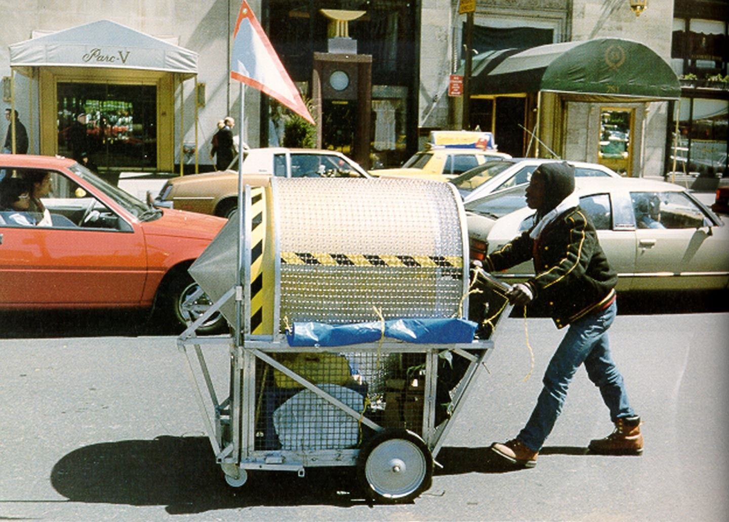 Krzysztof Wodiczko – Homeless Vehicle Project (1988-1989) — Are.na