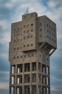 VOLUME & STRUCTURE — Are.na