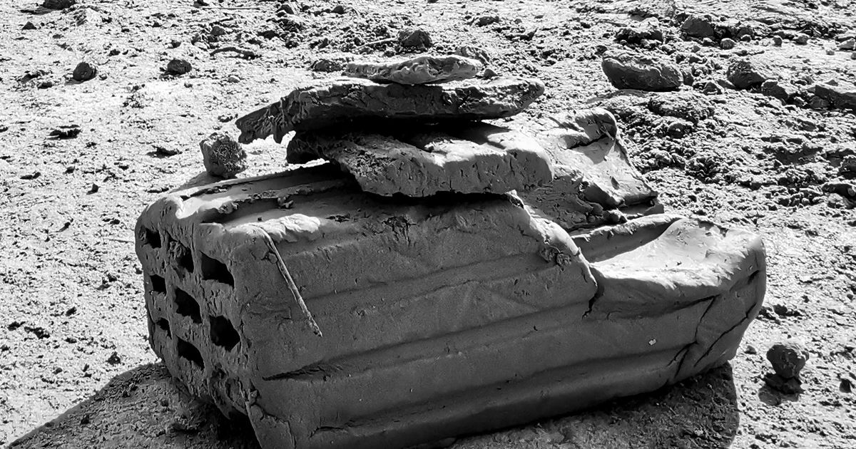 Absence of body in the landscape - YYO | Are.na