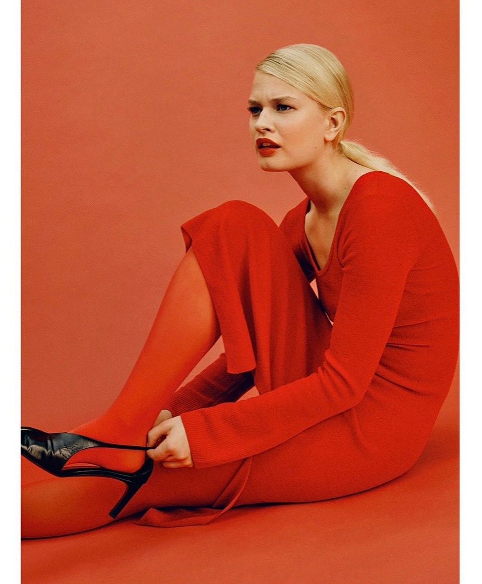 artist: Wai Lin Tse — Are.na