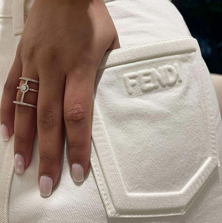 ESSENTIAL PRINT — Are.na