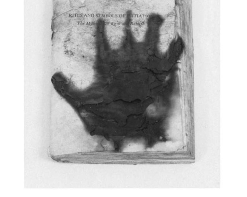 hands hold the world / worlds hold the hand | Are.na